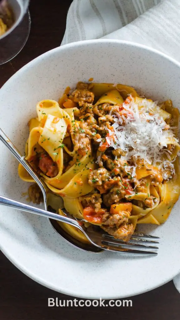 Spicy Rose Sausage Spinach Penne - BluntCook